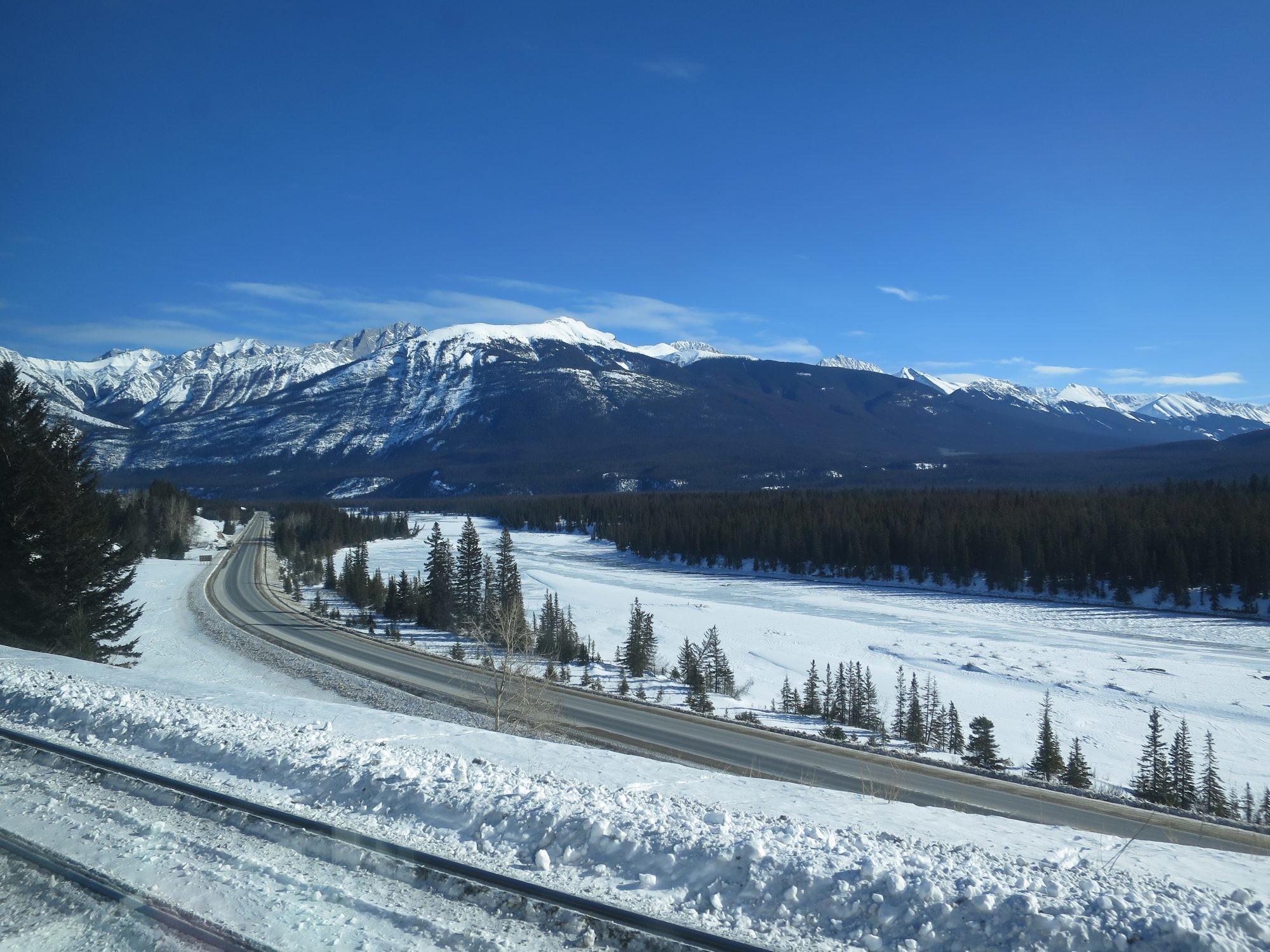 The Canadian: Vancouver to Edmonton – Wyles Walkabout